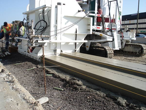 M-8800 Slipform Paver - Slipform Paver Manufacturers - Miller Formless