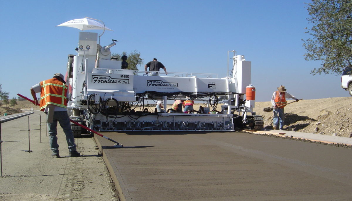 M-8100 Slipform Paver - Slipform Paver Manufacturers - Miller Formless