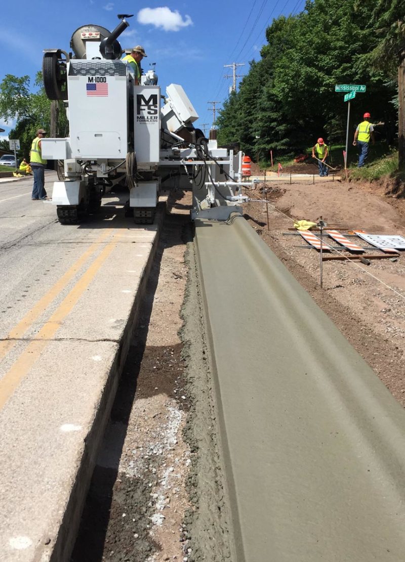 Slipform Paver | Concrete Paver Machine | Miller Formless